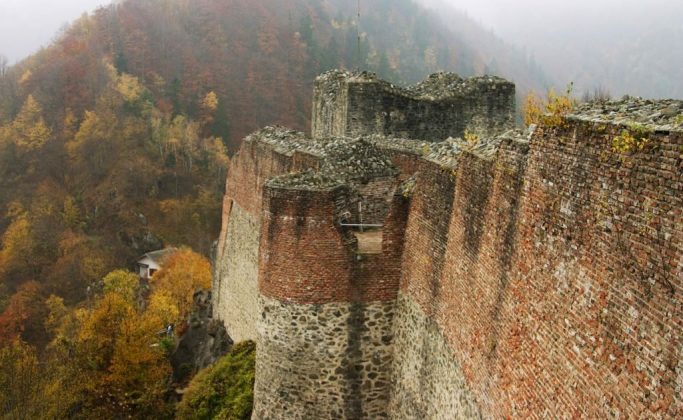 Cetatea Poenari - Descoperă